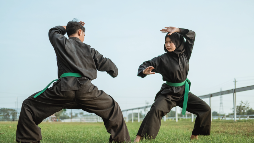 Pencak Silat : 10 Teknik Dasar yang Wajib Dikuasai | Telkomsel